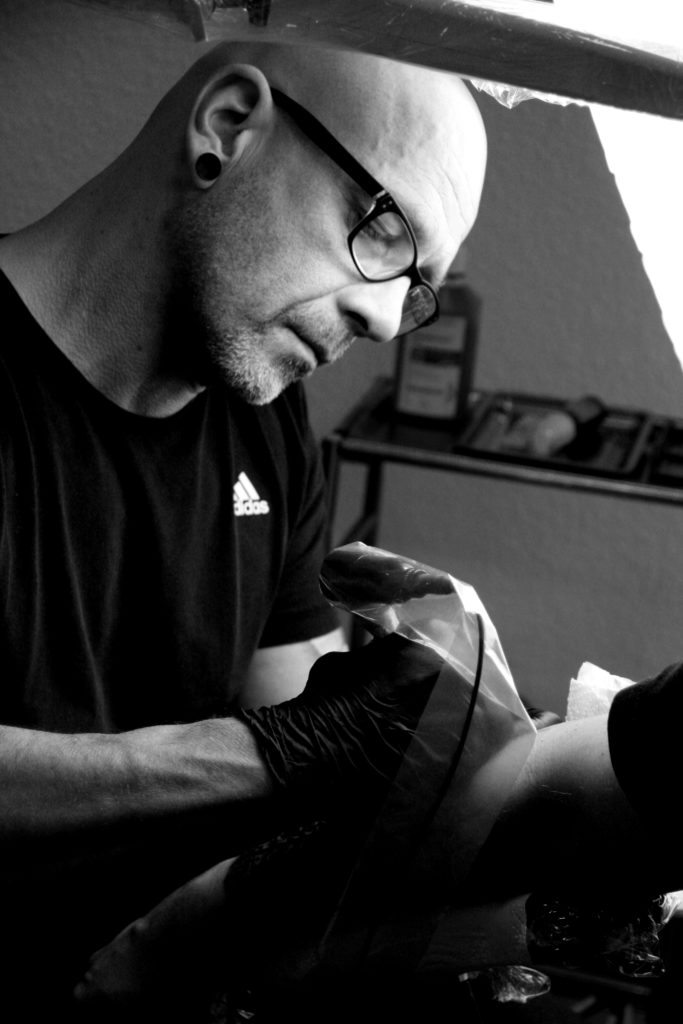 Über K.G.B. Tattoo – KGB-Tattoo